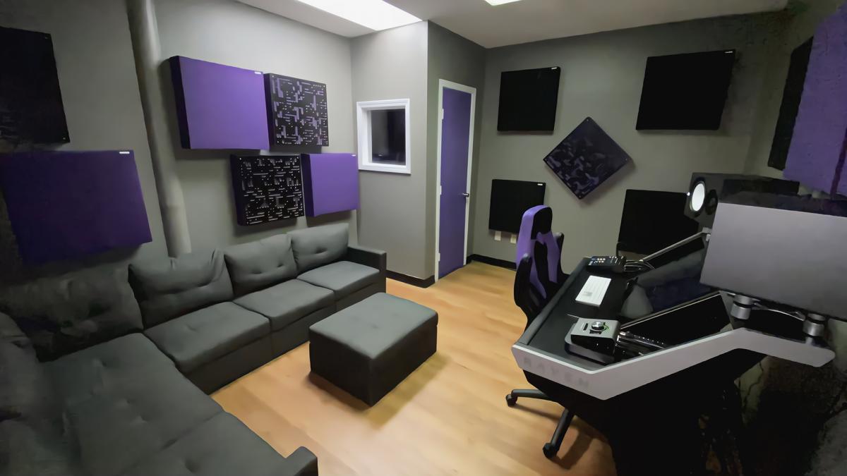 Booking Studio Session TODAY & Receive FREE Beat Lease | Makin' It Magazine