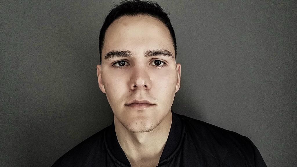 Alex Ander | Makin' It Magazine