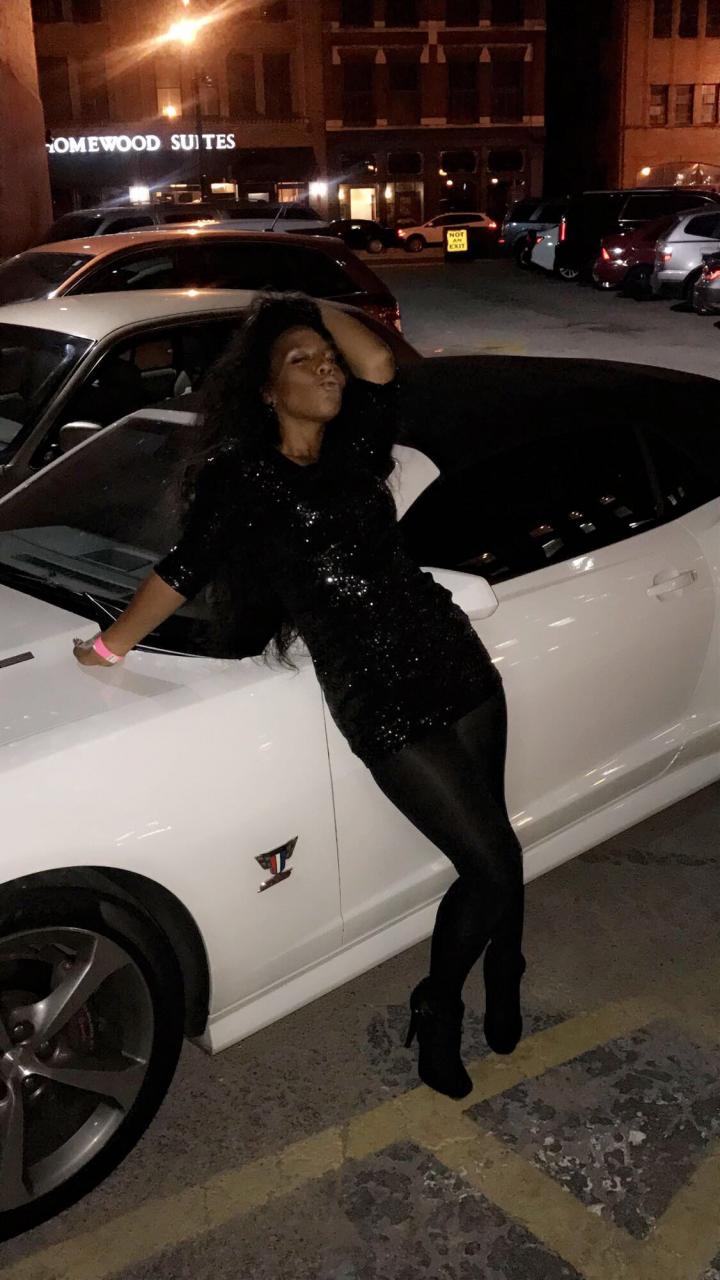 Alisha Evette | Makin' It Magazine