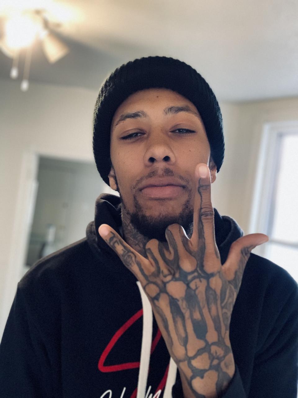 Check Me Out Now on ALL PLATFORMS !!! | Makin' It Magazine