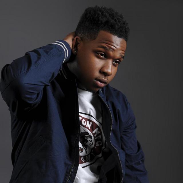 IN THE MOMENT | Makin' It Magazine